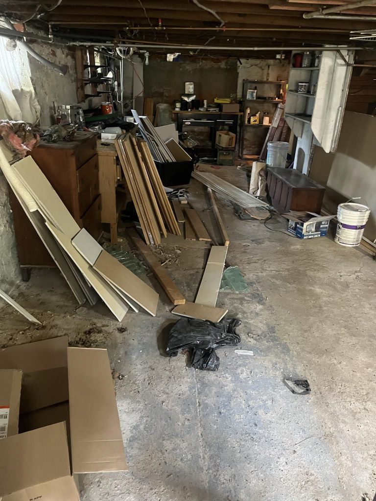 Junk Removal In RI: Clearing Clutter The Eco-Friendly Way