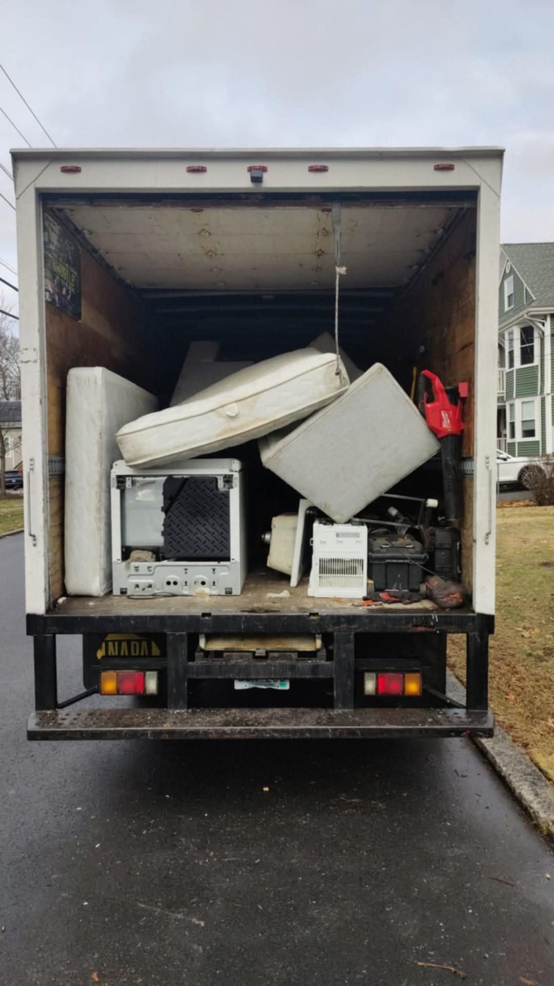 How To Dispose Of Old Appliances In Rhode Island: Best Practices