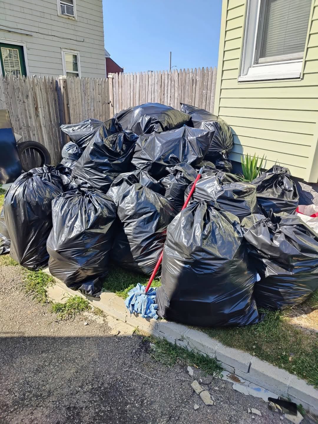 How Much Does Junk Removal Cost In Rhode Island In 2025?